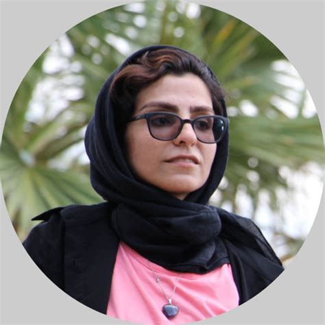 مریم کشفی قراردادنویسی که قصه‌گوست