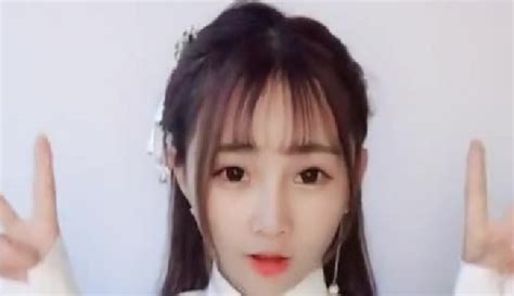 艾米studio搬的新家网也没有弄好还有灯光也不好然后缺这缺那搬家真心累 1千粉丝3千作品期待你的评论 视频 免费在线观看 爱奇艺