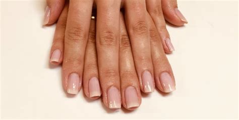 Qué Es Y Cómo Se Hace La Manicura Rusa 800noticias