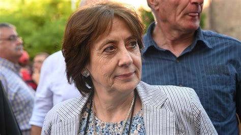 Ренета Инджова или Иван Илчев предлага Слави за премиер