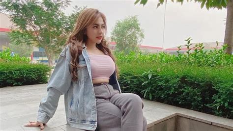 Profil Lisa Mariana Model Majalah Dewasa Yang Ngaku Dihamili Rk