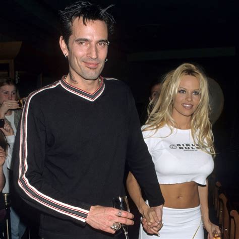 Pamela Anderson Says Tommy Lee Relationship Was The Only Time Shes Been In Love E News