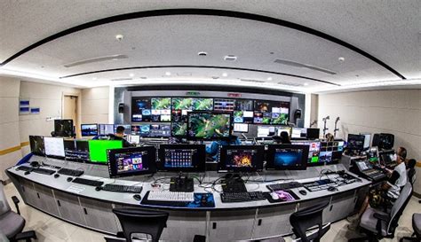 Advantages Of Fiber Optic Kvm Matrix System Guangdong Avcit Technology Holding Co Ltd