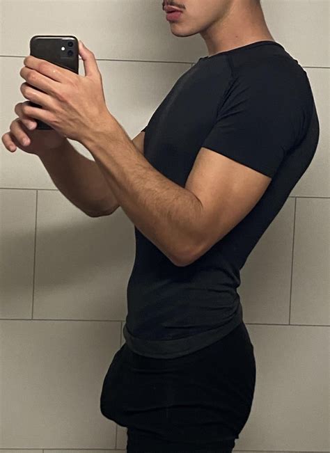 Hey Bro What Do You Think Of My Bulge Rbulges