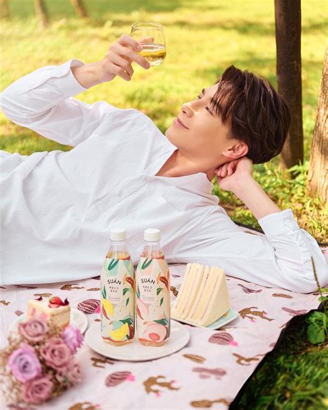 宋偉恩 WayneはInstagramを利用しています 生活中總需要來點儀式感滋潤一下繁忙的節奏如果天氣不錯走出戶外讓溫暖的陽光灑落在