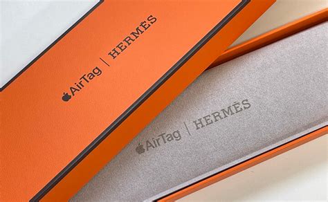 Airtag＆hermèsキーリング実物レビュー Apple謹製の紛失防止タグを買ってみた。通常モデルとhermèsモデルの違いは