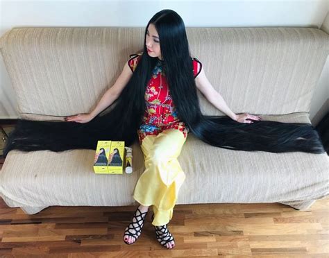 Rin Kambe Instagram The Hair Is Relaxing On The Sofa I M Going To Sleep Now