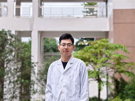 我校师生获评“广东高校辅导员年度人物”与“广东大学生年度人物”华南师大新闻网