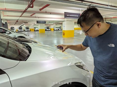 準車主必看 特斯拉tesla Model Y購車評價，從訂車、交車檢查、保險、etag、配件分享 依娃旅行小確幸