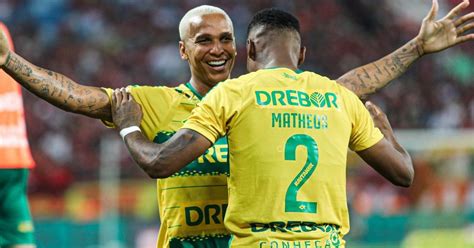 Cuiabá leva a melhor sobre desfalcado Flamengo e chega à quarta vitória