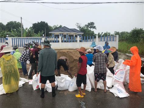 กรมทางหลวงชนบท บรรเทาความเดือดร้อนให้กับประชาชนใน จ นครสวรรค์ จัด