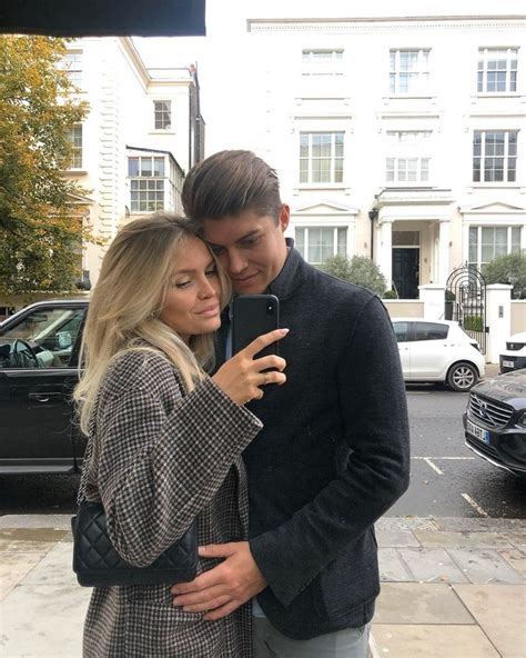 Pin On C O U P L E S Cute Couples Goals Couples Cute Couple Pictures