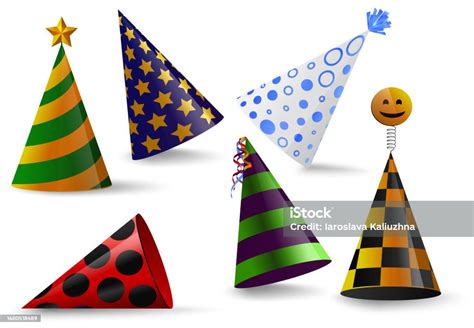 파티 콘 모자는 흰색 배경에 격리되어 있습니다 생일 축제 모자 컬렉션은 다른 위치 각도로 제공됩니다 벡터 재미있는 장식입니다 화려한 깜짝 의상 아이콘 개인 장식품에 대한