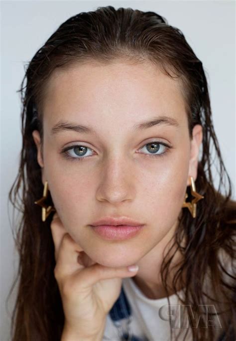 Zuzanna W Model Superbe Connecting Fashion Talents Woman Face