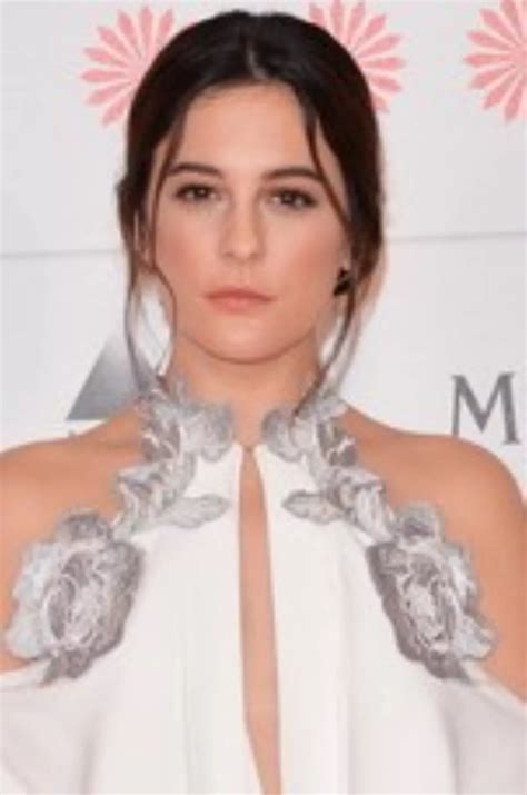 12 Facts About Phoebe Fox Factsnippet