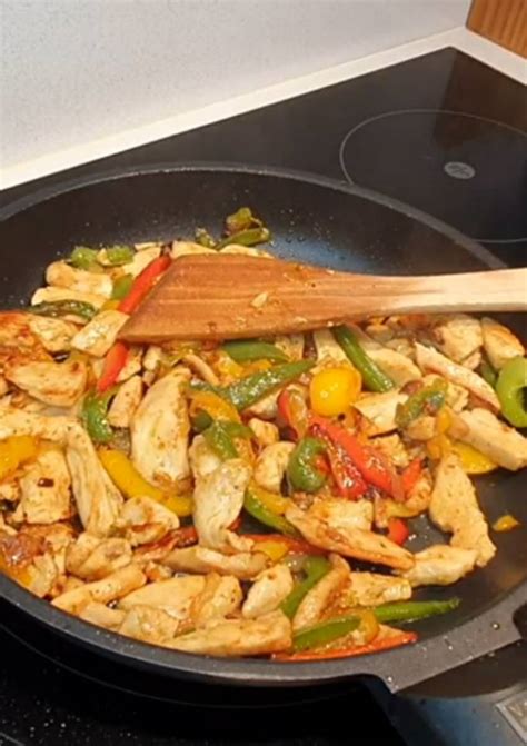 Pollo Con Verduras Receta De Indira Denise Cookpad
