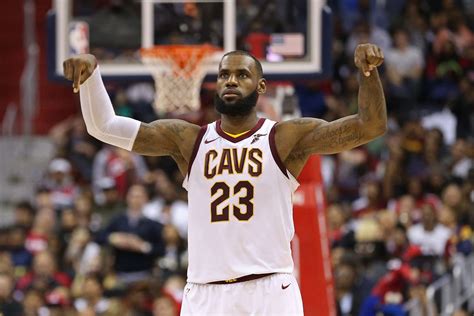 里程碑！lebron James 成为 Nba 史上最年轻 30000 分球员 Hypebeast