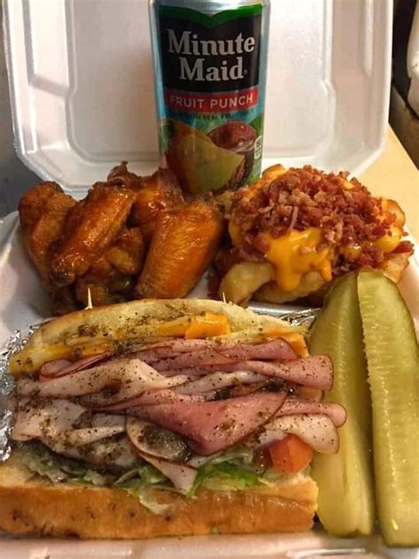 Two Sandwiches And Fried Chicken Mamamia Recipes