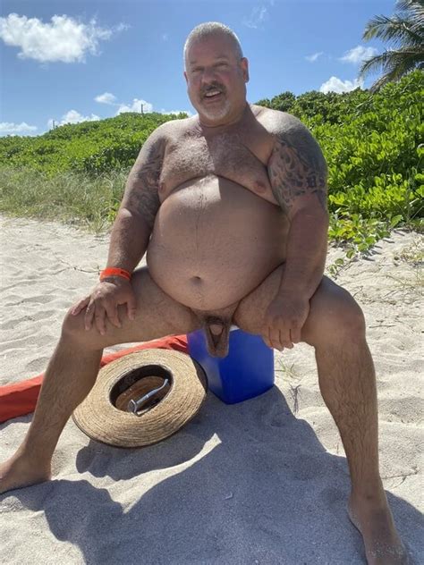 Velho vovô papai urso praia de nudismo xHamster