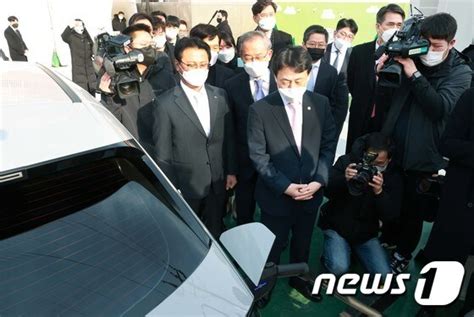 주유소 태양광·연료전지 활용 전력 생산 허용전국 2천여개 구축 전망 뉴스1