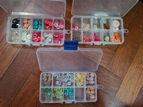 Assorted Craft Buttons Hobbies And Toys Stationery And Craft Craft