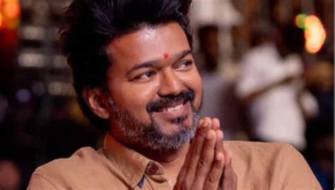 Actor Thalapathy Vijay രാഷ്‍ട്രീയത്തില്‍ രണ്ടുംകല്‍പ്പിച്ച് വിജയ് ഇതാണ് ആദ്യ ലക്ഷ്യം Tamil
