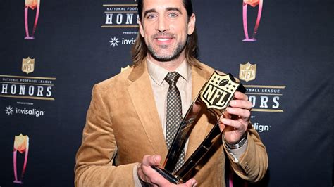 Aaron Rodgers Can Win Third Straight Nfl Mvp Award