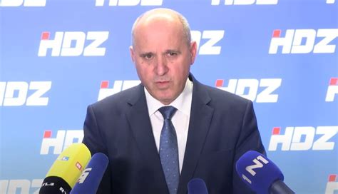 Ministar Bačić na Banovini najavio izmjene Zakona o obnovi Još 4