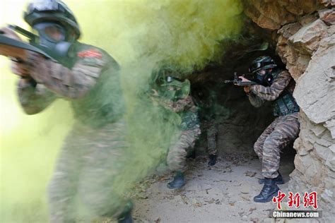 武警上海总队拉开魔鬼周与冬季大练兵