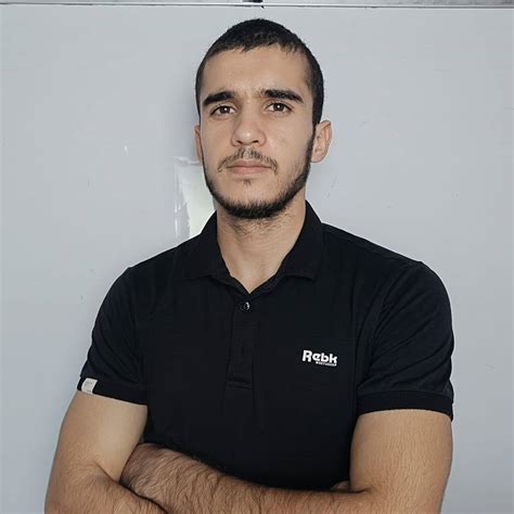 الأستاذ عبد الرحيم في مادة الإجتماعيات