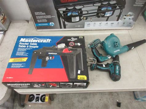 Mastercraft Router Table And 2 Makita Cordless Tools