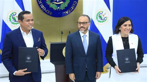 Diario El Salvador On Twitter Elsalvador El Ministro De Haciendasv