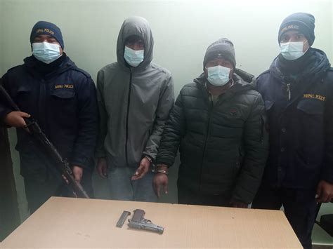 कैलालीमा पेस्तोलसहित २ जना पक्राउ शिलापत्र संवाददाता Shilapatra