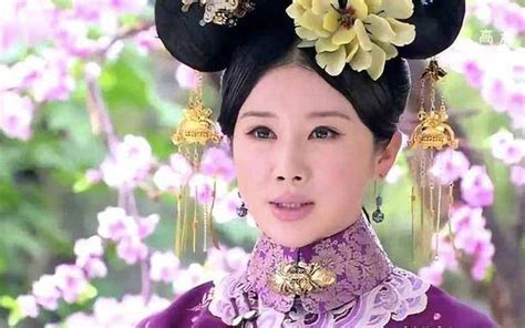 8位因整容而「塌房」的女星，明明長得美艷動人，為何還要動刀？ 每日頭條