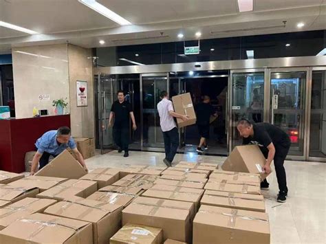 大兴天宫院：爱心物资捐赠活动 “点对点、手递手”将物资送至房山受灾村民家中灾区力量群众