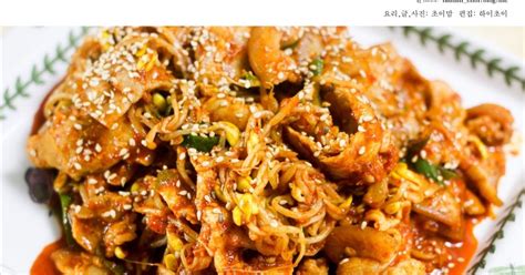 돼지 콩불 돼지고기 등심 콩나물 불고기