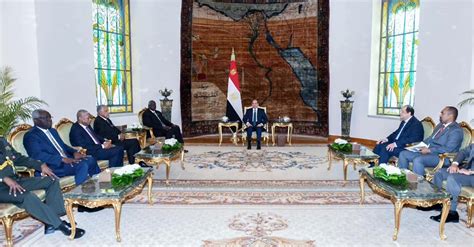 الرئيس المصري ندعم دفع مسار الحل السلمي وتماسك وحدة السودان وسلامة