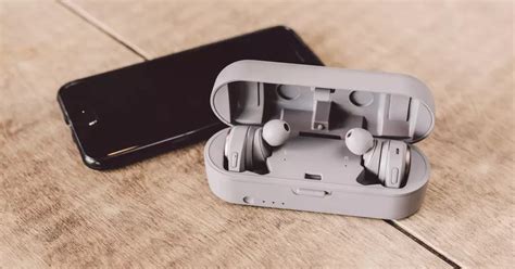 Best Completely Wireless Earbuds Under 5000 Truly Wireless Earbuds