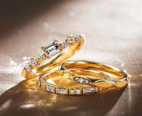 【オレッキオ】エメラルドカットダイヤの婚約指輪＆ 結婚指輪 Simple Jewelry Couple Rings