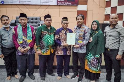Wamen ATR BPN Serahkan Sertifikat Tanah SD Muhammadiyah ANTARA News