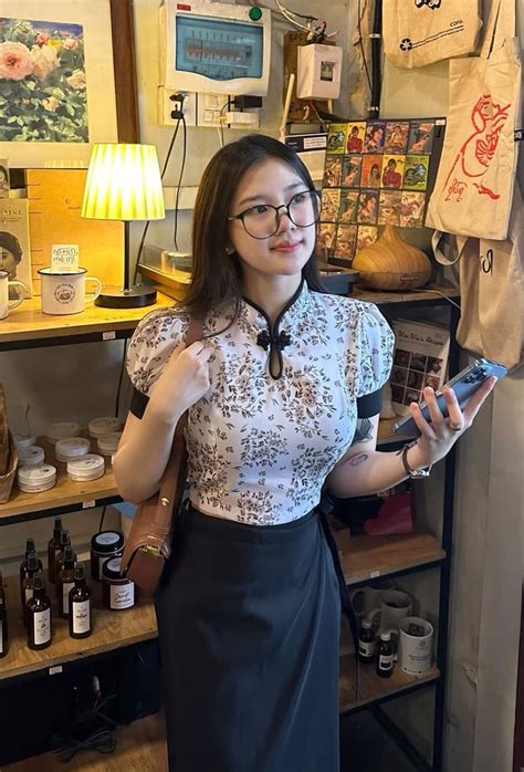 Nang Su Thiri Nwe Myanmar Dress Design Myanmar Traditional Dress