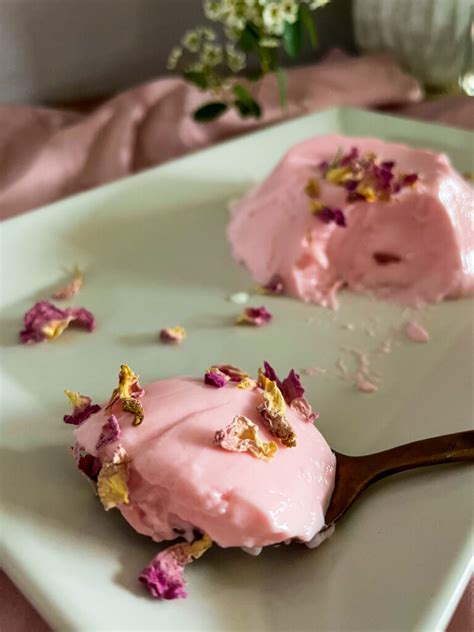 Панакота с розова вода Bake You In Love