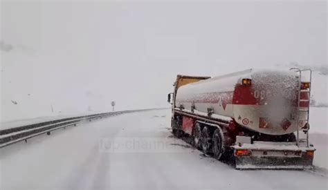 Bllokohet Lëvizja E Mjeteve Në Rrugën E Kombit Lapsial