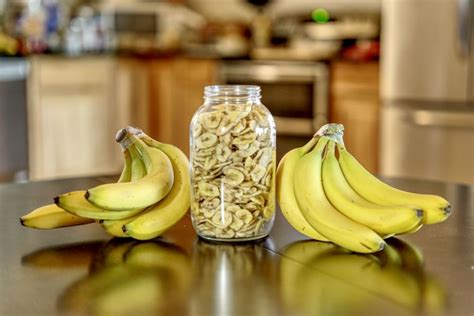 Cómo hacer chips de plátano deshidratados ECVerde
