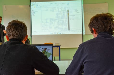 Formation Au Logiciel Qgis En Bts1 Campus La Salle Saint Christophe