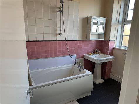 Huddersfield 1 Bed Flat Birkby Hall Road Hd2 To Rent Now For £550