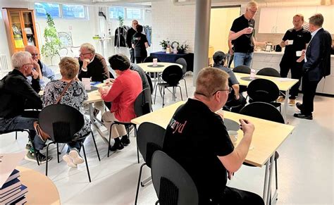 Bildextra Staffan Lindeborg På Besök Skivaryd