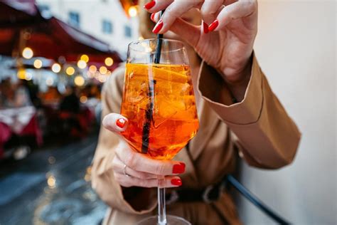 10 Lowest Calorie Alcoholic Drinks Listed By A Clinical Expert The