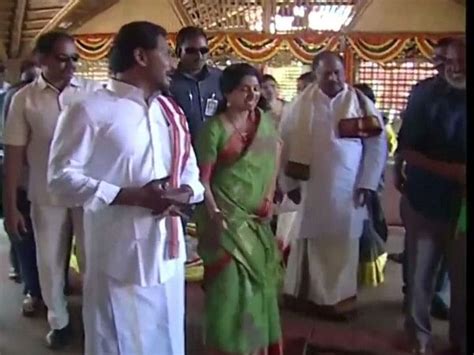 Ap Cm Jagan Reddy Celebrates Sankranti With Wife Extend Greetings To