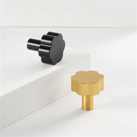 Wavey Solid Brass Hook Satin Brass Passio Interiors